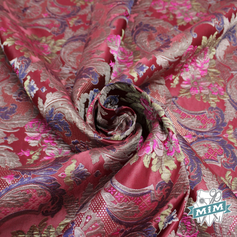 Damasco modelo "Llanes" color granate. ⋆ MiMCostura